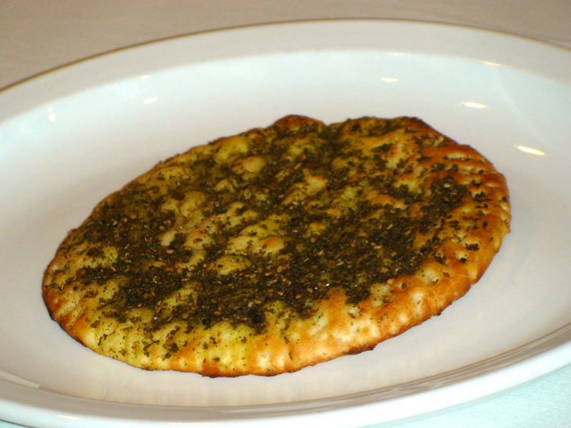 Manaïch / meneich pain au zaatar